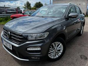 Pelēks Volkswagen T-Roc 2019 Tauragė, ar dzinēja tilpumu 2.00 L un nobraukumu 298 tūkst. km par 11950 €, foto  vietnē AUTOMOTO.COM.LV
