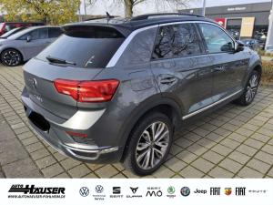 Pelēks Volkswagen T-Roc 2020 Kauņa, ar dzinēja tilpumu 1.50 L un nobraukumu 46 tūkst. km par 23415 €, foto 4 vietnē AUTOMOTO.COM.LV