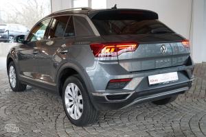 Pelēks Volkswagen T-Roc 2020 Kauņa, ar dzinēja tilpumu 1.50 L un nobraukumu 84 tūkst. km par 23420 €, foto 3 vietnē AUTOMOTO.COM.LV
