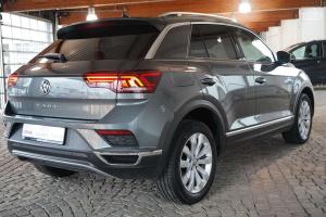 Pelēks Volkswagen T-Roc 2020 Kauņa, ar dzinēja tilpumu 1.50 L un nobraukumu 84 tūkst. km par 23420 €, foto 5 vietnē AUTOMOTO.COM.LV