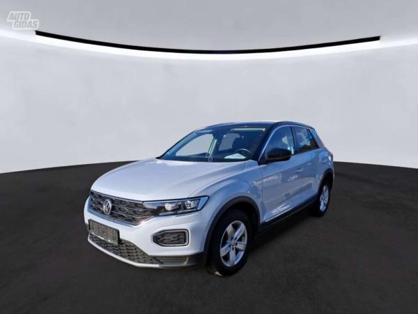 Grey Volkswagen T-Roc 2020 in Kaunas, with an engine capacity of 2.00 L and mileage of 93 thousand km for 23677 €, photo 1 on AUTOMOTO.COM.LV