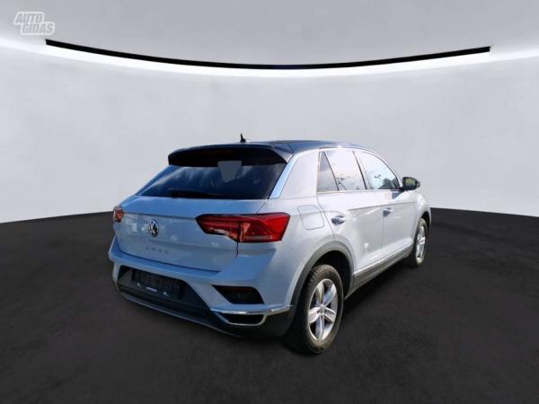 Grey Volkswagen T-Roc 2020 in Kaunas, with an engine capacity of 2.00 L and mileage of 93 thousand km for 23677 €, photo 4 on AUTOMOTO.COM.LV