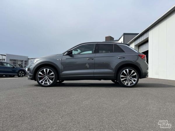Pelēks Volkswagen T-Roc 2020 Kauņa, ar dzinēja tilpumu 2.00 L un nobraukumu 52 tūkst. km par 28951 €, foto 2 vietnē AUTOMOTO.COM.LV
