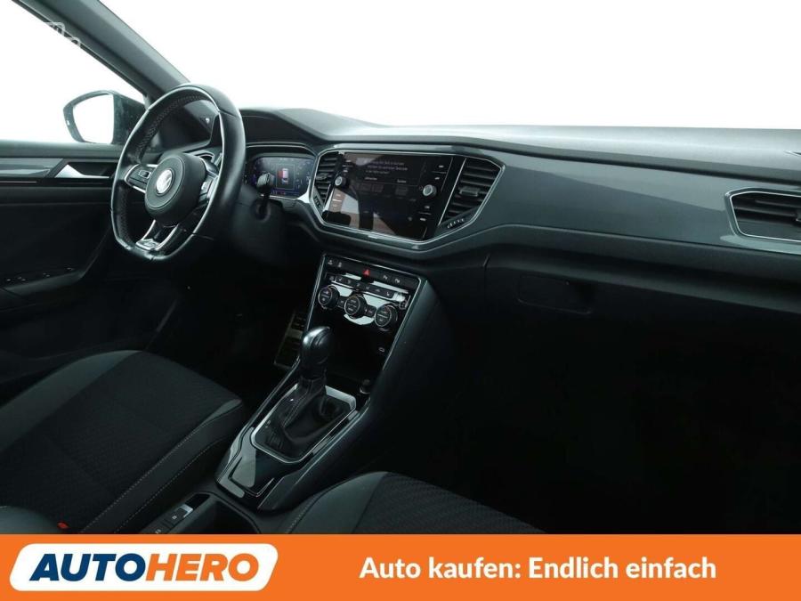 Pelēks Volkswagen T-Roc 2020 Kauņa, ar dzinēja tilpumu 1.50 L un nobraukumu 56 tūkst. km par 28776 €, foto 13 vietnē AUTOMOTO.COM.LV