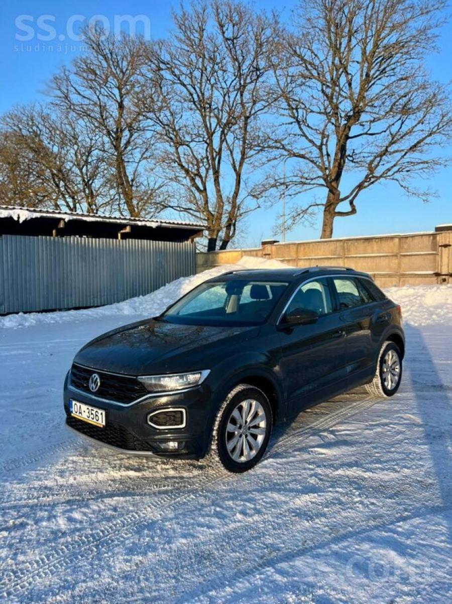 Pelēks Volkswagen T-Roc 2020 Dobele, ar dzinēja tilpumu 2.00 L un nobraukumu 192 tūkst. km par 17000 €, foto 1 vietnē AUTOMOTO.COM.LV
