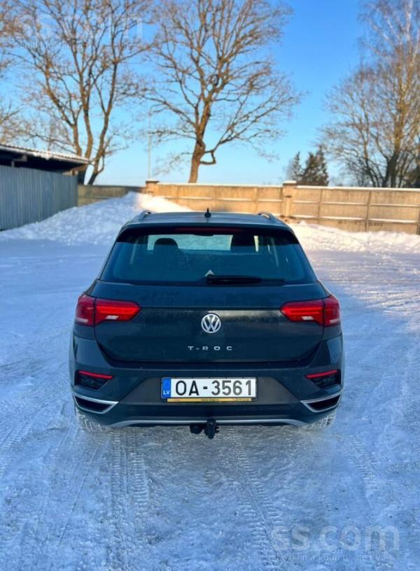 Pelēks Volkswagen T-Roc 2020 Dobele, ar dzinēja tilpumu 2.00 L un nobraukumu 192 tūkst. km par 17000 €, foto 3 vietnē AUTOMOTO.COM.LV
