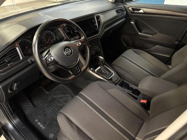 Grey Volkswagen T-Roc 2020 in Vilnius, with an engine capacity of 1.50 L and mileage of 78 thousand km for 18500 €, photo 8 on AUTOMOTO.COM.LV