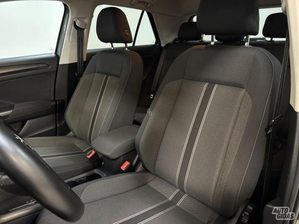Grey Volkswagen T-Roc 2020 in Vilnius, with an engine capacity of 1.50 L and mileage of 78 thousand km for 18500 €, photo 10 on AUTOMOTO.COM.LV