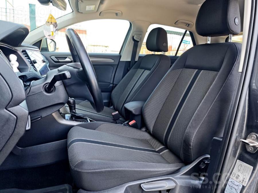 Grey Volkswagen T-Roc 2020 in Liepaja, with an engine capacity of 1.50 L and mileage of 93 thousand km for 19200 €, photo 11 on AUTOMOTO.COM.LV