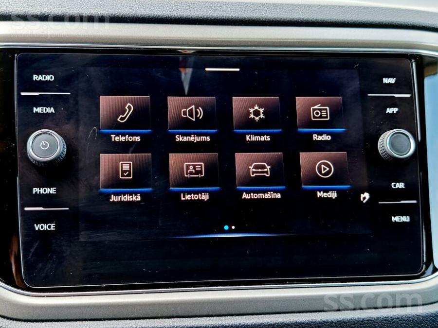 Grey Volkswagen T-Roc 2020 in Liepaja, with an engine capacity of 1.50 L and mileage of 93 thousand km for 19200 €, photo 18 on AUTOMOTO.COM.LV