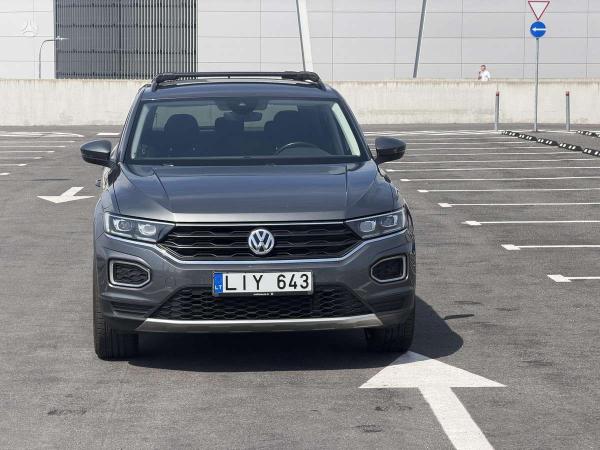 Grey Volkswagen T-Roc 2020 in Vilnius, with an engine capacity of 1.97 L and mileage of 120 thousand km for 17000 €, photo 9 on AUTOMOTO.COM.LV