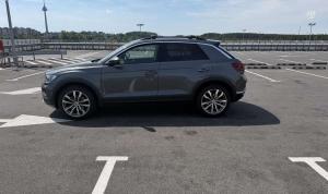 Pelēks Volkswagen T-Roc 2020 Viļņa, ar dzinēja tilpumu 1.97 L un nobraukumu 120 tūkst. km par 17000 €, foto 11 vietnē AUTOMOTO.COM.LV