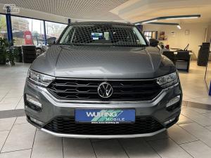 Pelēks Volkswagen T-Roc 2021 Kauņa, ar dzinēja tilpumu 1.50 L un nobraukumu 32 tūkst. km par 26366 €, foto 6 vietnē AUTOMOTO.COM.LV