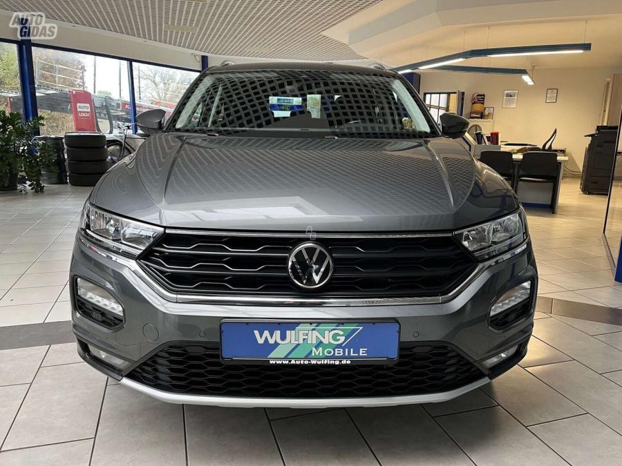 Pelēks Volkswagen T-Roc 2021 Kauņa, ar dzinēja tilpumu 1.50 L un nobraukumu 32 tūkst. km par 26366 €, foto 6 vietnē AUTOMOTO.COM.LV