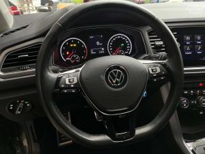 Pelēks Volkswagen T-Roc 2021 Kauņa, ar dzinēja tilpumu 1.50 L un nobraukumu 32 tūkst. km par 26366 €, foto 8 vietnē AUTOMOTO.COM.LV
