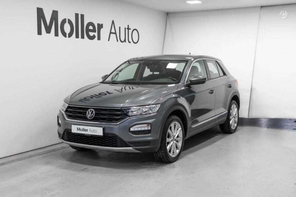 Grey Volkswagen T-Roc 2021 in Vilnius, with an engine capacity of 1.50 L and mileage of 145 thousand km for 17900 €, photo 1 on AUTOMOTO.COM.LV