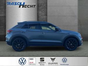 Grey Volkswagen T-Roc 2021 in Kaunas, with an engine capacity of 1.50 L and mileage of 36 thousand km for 25263 €, photo 5 on AUTOMOTO.COM.LV