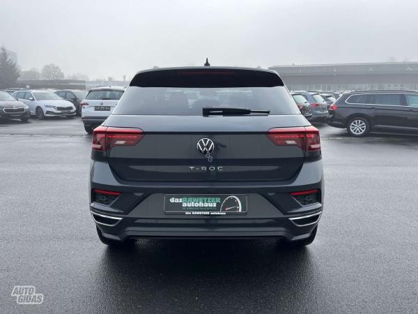 Grey Volkswagen T-Roc 2021 in Kaunas, with an engine capacity of 1.50 L and mileage of 28 thousand km for 25346 €, photo 7 on AUTOMOTO.COM.LV