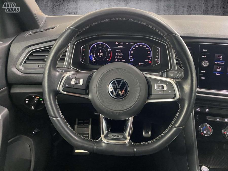 Grey Volkswagen T-Roc 2021 in Kaunas, with an engine capacity of 1.50 L and mileage of 38 thousand km for 24450 €, photo 18 on AUTOMOTO.COM.LV