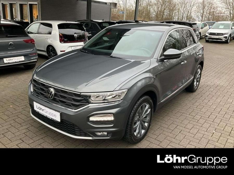 Grey Volkswagen T-Roc 2021 in Kaunas, with an engine capacity of 2.00 L and mileage of 16 thousand km for 27426 €, photo 1 on AUTOMOTO.COM.LV