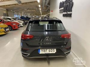 Pelēks Volkswagen T-Roc 2021 Kauņa, ar dzinēja tilpumu 0.00 L un nobraukumu 80 tūkst. km par 24884 €, foto 5 vietnē AUTOMOTO.COM.LV