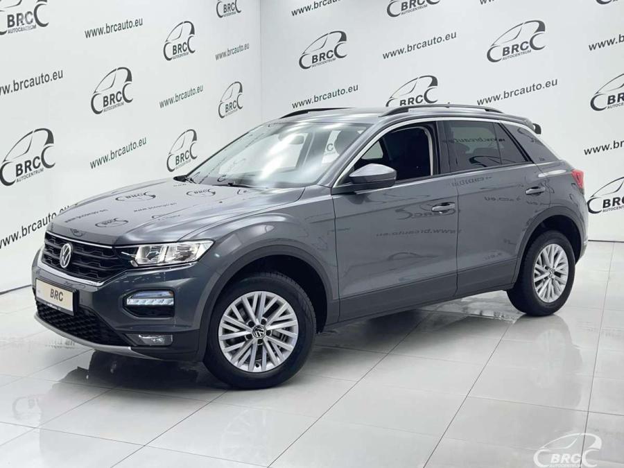 Grey Volkswagen T-Roc 2021 in Vilnius, with an engine capacity of 1.50 L and mileage of 78 thousand km for 19400 €, photo 1 on AUTOMOTO.COM.LV