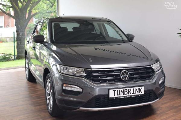 Pelēks Volkswagen T-Roc 2021 Kauņa, ar dzinēja tilpumu 1.00 L un nobraukumu 40 tūkst. km par 23772 €, foto 3 vietnē AUTOMOTO.COM.LV
