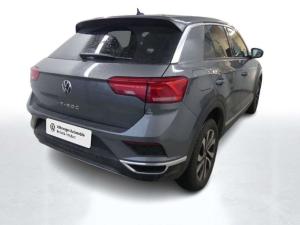 Grey Volkswagen T-Roc 2021 in Kaunas, with an engine capacity of 1.50 L and mileage of 56 thousand km for 23997 €, photo 3 on AUTOMOTO.COM.LV