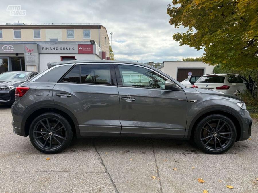 Pelēks Volkswagen T-Roc 2021 Kauņa, ar dzinēja tilpumu 2.00 L un nobraukumu 45 tūkst. km par 31019 €, foto 6 vietnē AUTOMOTO.COM.LV
