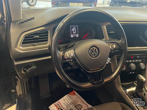Grey Volkswagen T-Roc 2021 in Kaunas, with an engine capacity of 0.00 L and mileage of 34 thousand km for 25488 €, photo 8 on AUTOMOTO.COM.LV