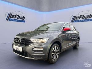 Pelēks Volkswagen T-Roc 2021 Kauņa, ar dzinēja tilpumu 1.50 L un nobraukumu 63 tūkst. km par 23379 €, foto 2 vietnē AUTOMOTO.COM.LV