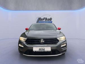 Pelēks Volkswagen T-Roc 2021 Kauņa, ar dzinēja tilpumu 1.50 L un nobraukumu 63 tūkst. km par 23379 €, foto 4 vietnē AUTOMOTO.COM.LV