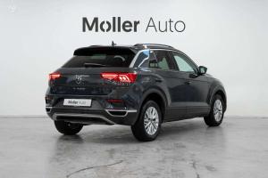 Grey Volkswagen T-Roc 2021 in Vilnius, with an engine capacity of 1.50 L and mileage of 182 thousand km for 14800 €, photo 3 on AUTOMOTO.COM.LV