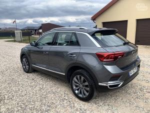 Pelēks Volkswagen T-Roc 2021 Viļņa, ar dzinēja tilpumu 2.00 L un nobraukumu 187 tūkst. km par 16900 €, foto 4 vietnē AUTOMOTO.COM.LV
