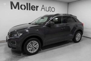 Grey Volkswagen T-Roc 2021 in Vilnius, with an engine capacity of 1.50 L and mileage of 39 thousand km for 21900 €, photo 3 on AUTOMOTO.COM.LV