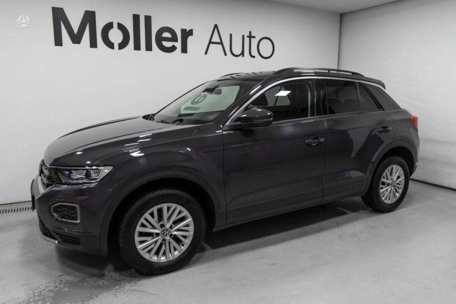 Grey Volkswagen T-Roc 2021 in Vilnius, with an engine capacity of 1.50 L and mileage of 39 thousand km for 21900 €, photo 3 on AUTOMOTO.COM.LV