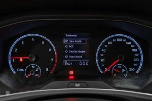 Grey Volkswagen T-Roc 2021 in Vilnius, with an engine capacity of 1.50 L and mileage of 39 thousand km for 21900 €, photo 15 on AUTOMOTO.COM.LV