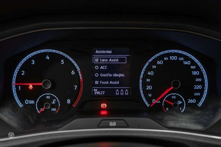 Grey Volkswagen T-Roc 2021 in Vilnius, with an engine capacity of 1.50 L and mileage of 39 thousand km for 21900 €, photo 15 on AUTOMOTO.COM.LV