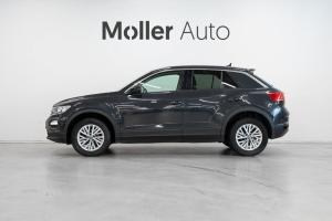 Pelēks Volkswagen T-Roc 2021 Viļņa, ar dzinēja tilpumu 1.50 L un nobraukumu 86 tūkst. km par 17500 €, foto 3 vietnē AUTOMOTO.COM.LV
