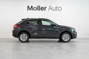 Pelēks Volkswagen T-Roc 2021 Viļņa, ar dzinēja tilpumu 1.50 L un nobraukumu 86 tūkst. km par 17500 €, foto 5 vietnē AUTOMOTO.COM.LV