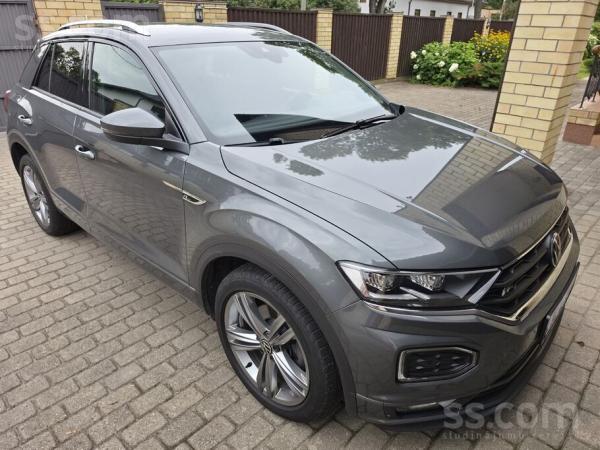 Pelēks Volkswagen T-Roc 2021 Rīga, ar dzinēja tilpumu 2.00 L un nobraukumu 66 tūkst. km par 21000 €, foto 3 vietnē AUTOMOTO.COM.LV