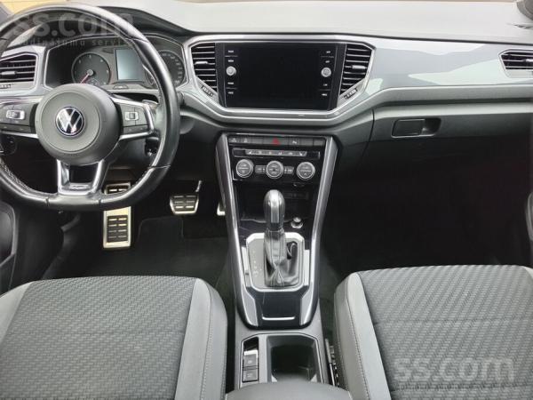 Pelēks Volkswagen T-Roc 2021 Rīga, ar dzinēja tilpumu 2.00 L un nobraukumu 66 tūkst. km par 21000 €, foto 10 vietnē AUTOMOTO.COM.LV