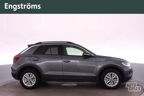 Grey Volkswagen T-Roc 2022 in Kaunas, with an engine capacity of 0.00 L and mileage of 30 thousand km for 22727 €, photo 2 on AUTOMOTO.COM.LV