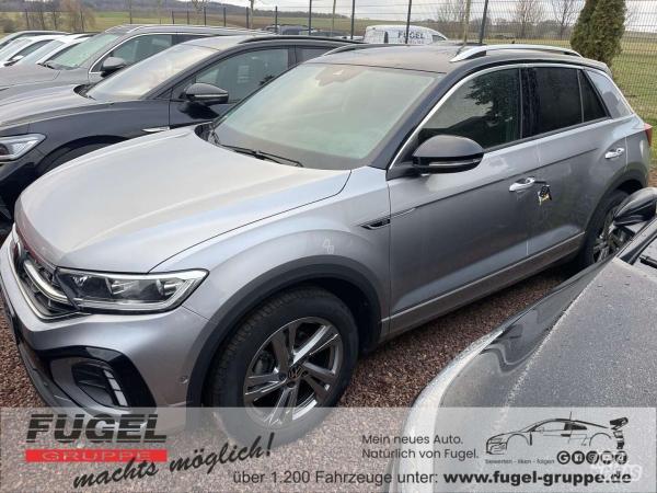 Pelēks Volkswagen T-Roc 2022 Kauņa, ar dzinēja tilpumu 1.50 L un nobraukumu 52 tūkst. km par 25386 €, foto 1 vietnē AUTOMOTO.COM.LV