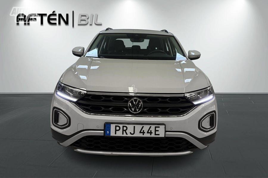 Grey Volkswagen T-Roc 2022 in Kaunas, with an engine capacity of 0.00 L and mileage of 38 thousand km for 26871 €, photo 22 on AUTOMOTO.COM.LV