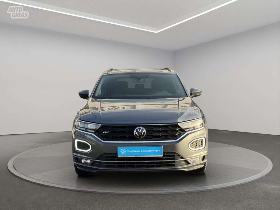 Pelēks Volkswagen T-Roc 2022 Kauņa, ar dzinēja tilpumu 1.50 L un nobraukumu 55 tūkst. km par 26407 €, foto 6 vietnē AUTOMOTO.COM.LV