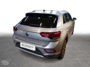 Grey Volkswagen T-Roc 2022 in Kaunas, with an engine capacity of 1.50 L and mileage of 33 thousand km for 27280 €, photo 3 on AUTOMOTO.COM.LV