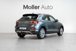 Grey Volkswagen T-Roc 2022 in Vilnius, with an engine capacity of 2.00 L and mileage of 151 thousand km for 20900 €, photo 8 on AUTOMOTO.COM.LV