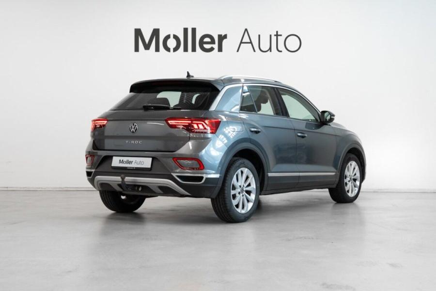 Grey Volkswagen T-Roc 2022 in Vilnius, with an engine capacity of 2.00 L and mileage of 151 thousand km for 20900 €, photo 8 on AUTOMOTO.COM.LV