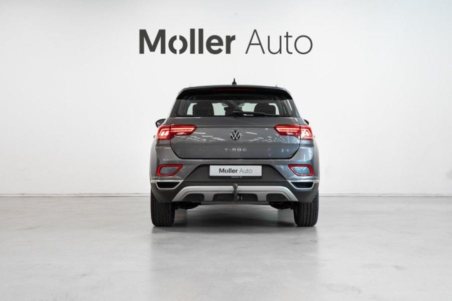 Grey Volkswagen T-Roc 2022 in Vilnius, with an engine capacity of 2.00 L and mileage of 151 thousand km for 20900 €, photo 11 on AUTOMOTO.COM.LV